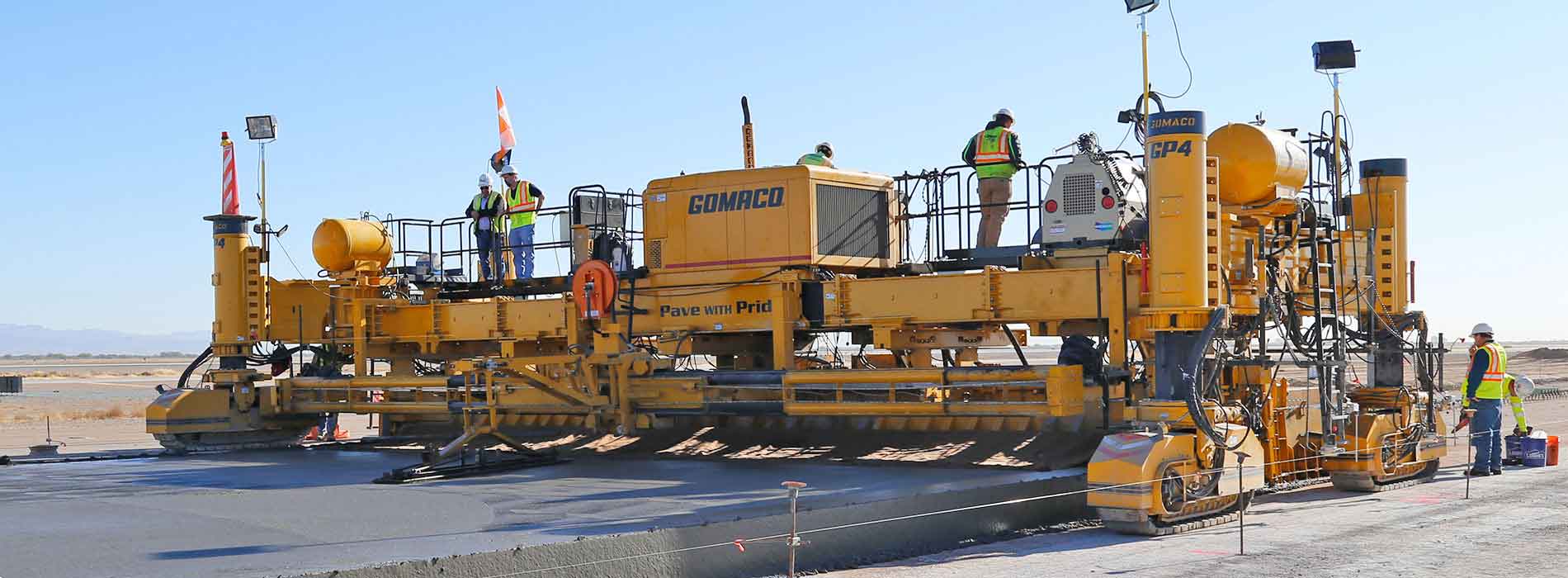 GOMACO, Manufacturer of Concrete Slipform Paving Equipment: GP4 ...