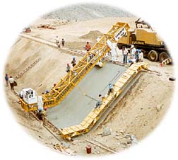 GOMACO, Manufacturer of Concrete Slipform Paving Equipment: Spanit ...