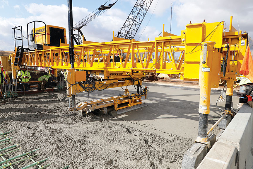 GOMACO, Manufacturer of Concrete Slipform Paving Equipment: C-450 ...